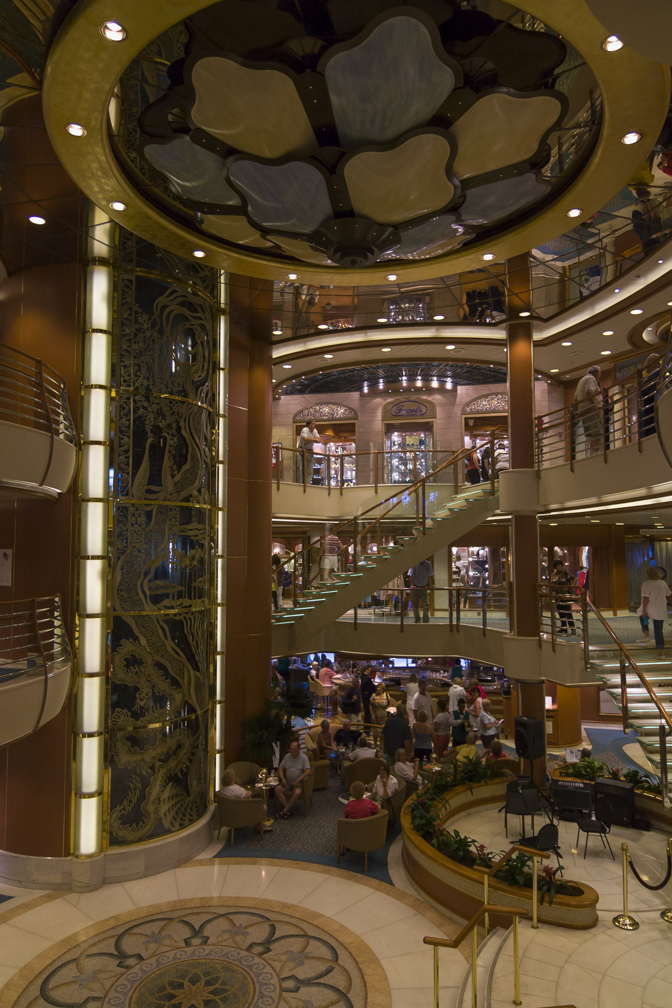 Inside Diamond Princess | neOnbubble
