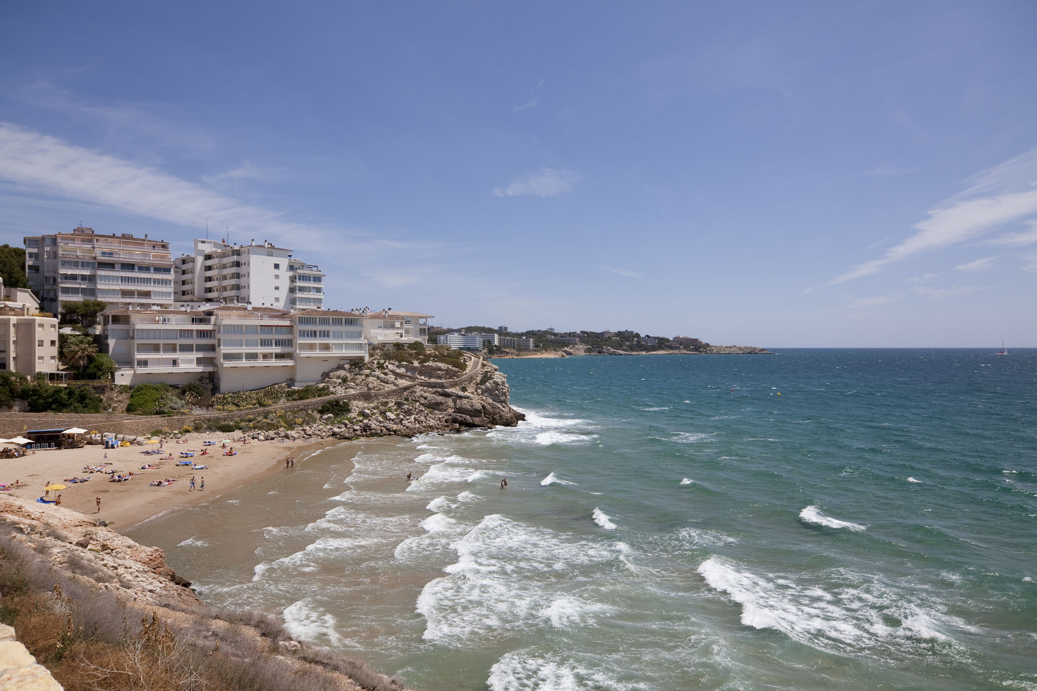 Salou Coastline & Beach | neOnbubble
