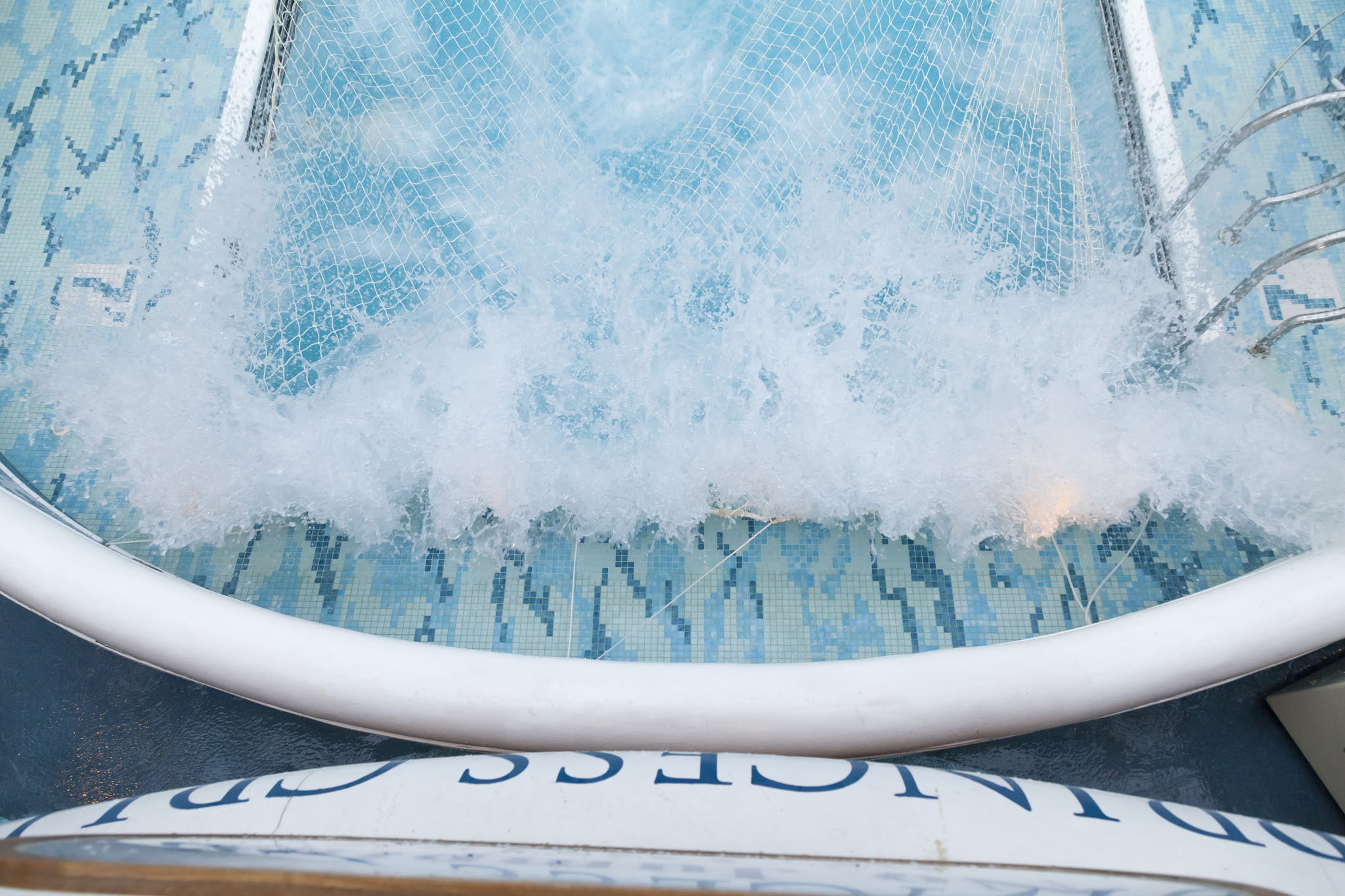 Rough Seas On The Star Princess Cruise Ship | neOnbubble