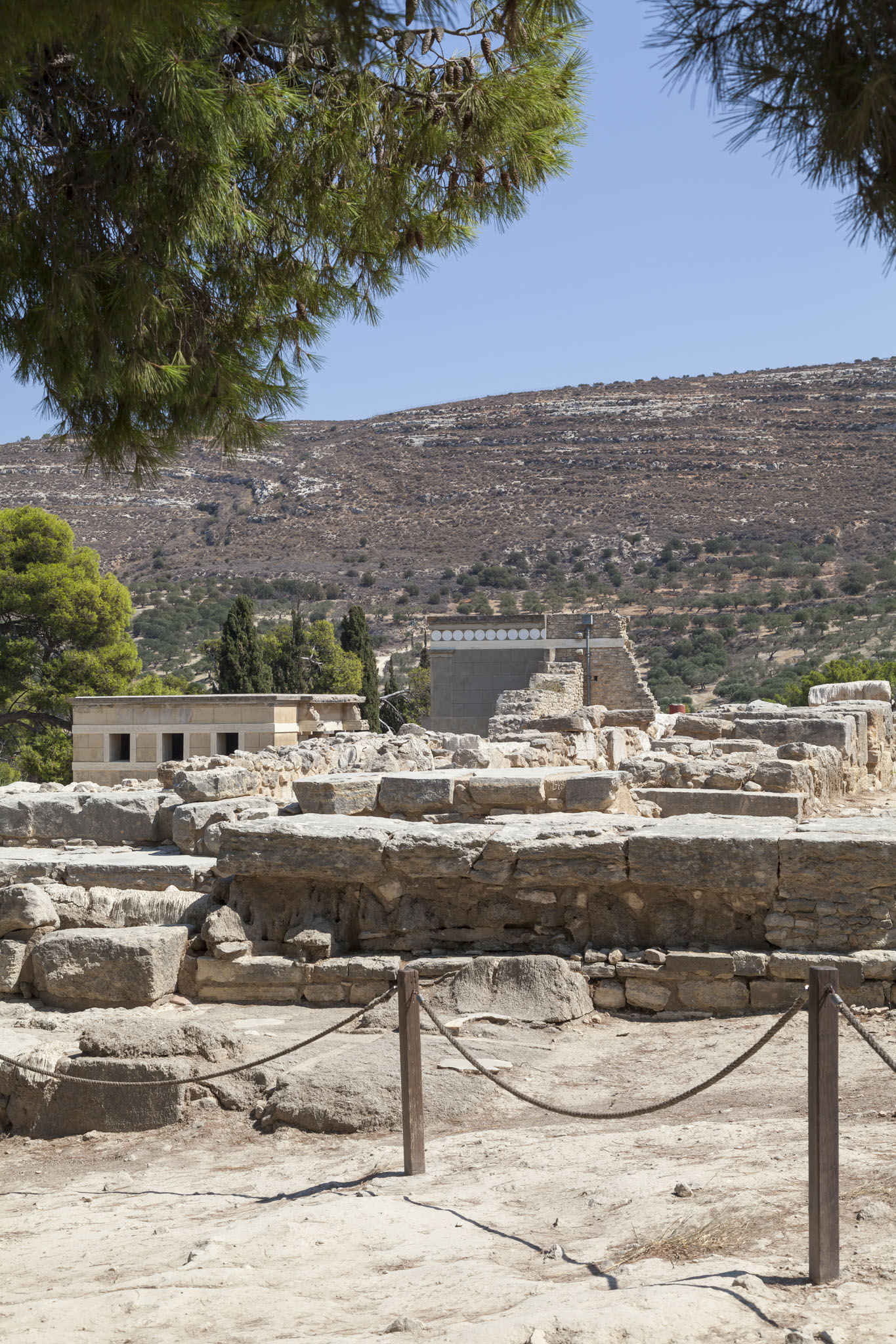 Knossos, Crete | neOnbubble