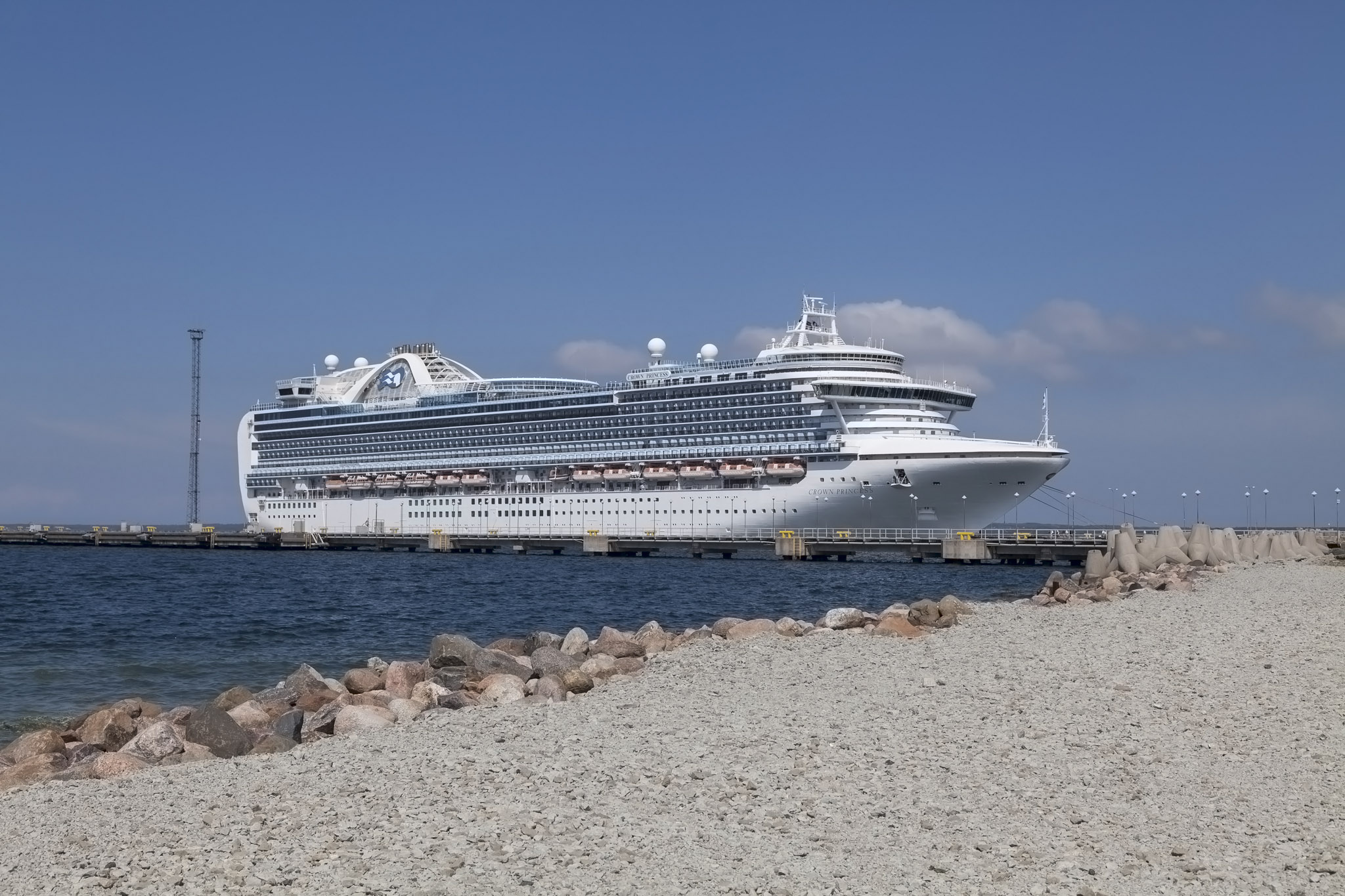 A Day In Tallinn, Estonia | neOnbubble