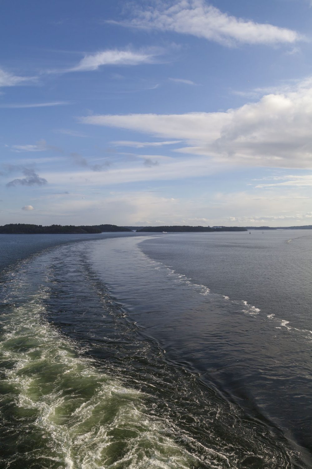 Cruising The Stockholm Archipelago | neOnbubble