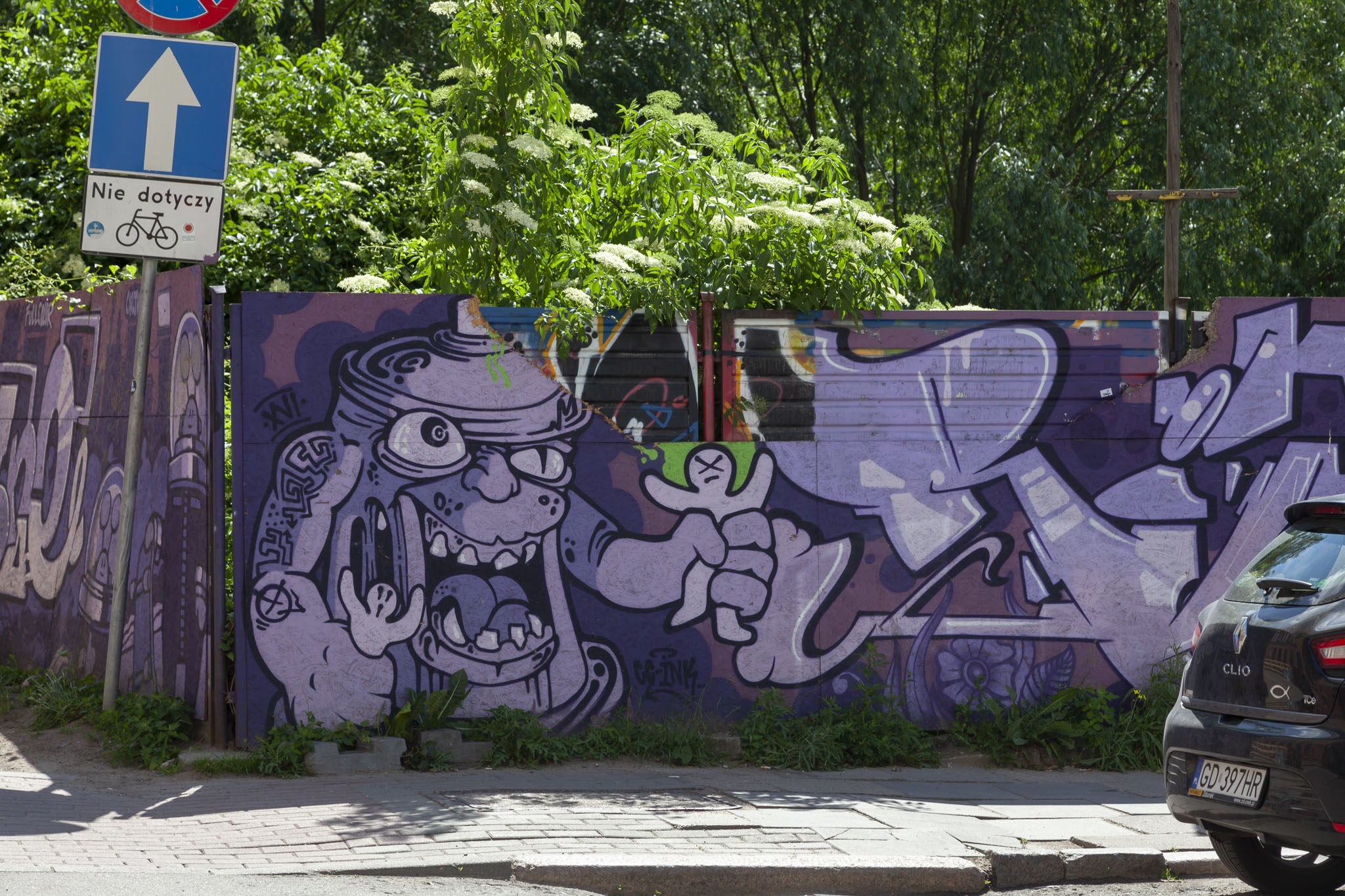 A Walking Tour Of Gdańsk, Poland | neOnbubble