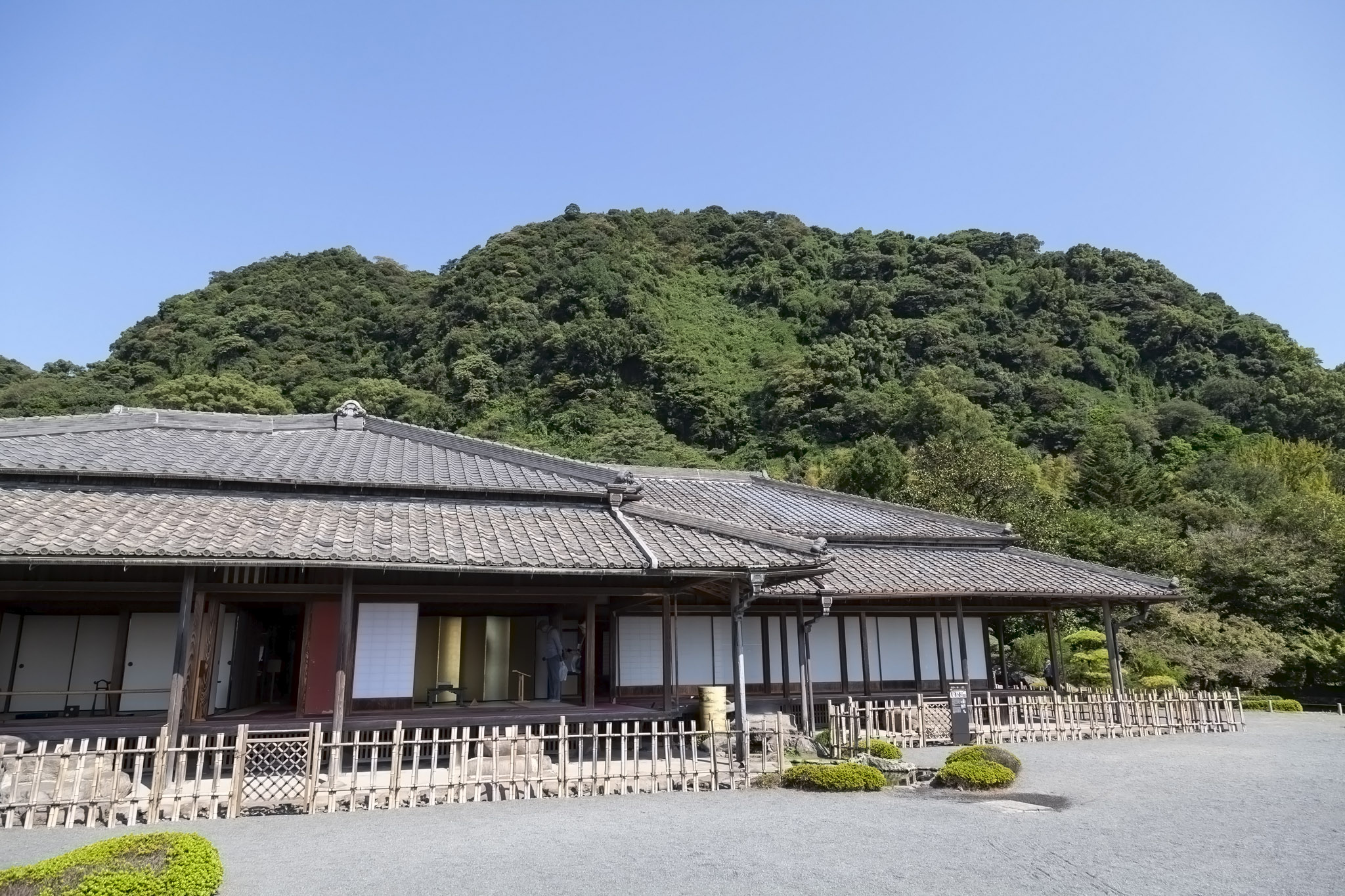 Sengan-en Garden, Kagoshima, Japan | neOnbubble