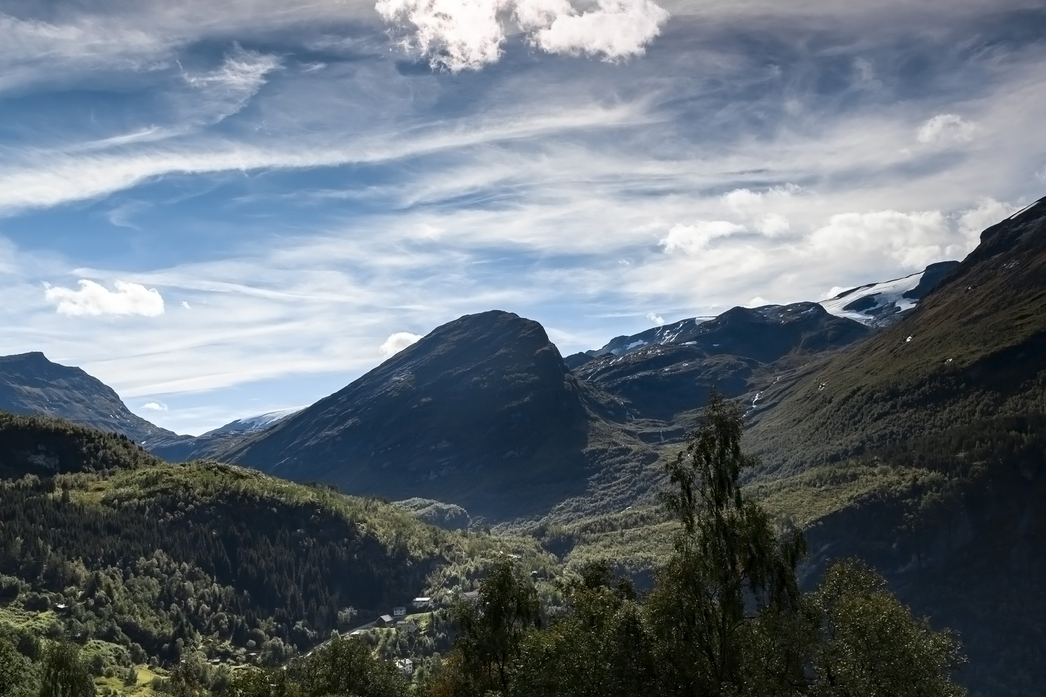 Geiranger Hiking Excursion, Norwegian Fjords | neOnbubble