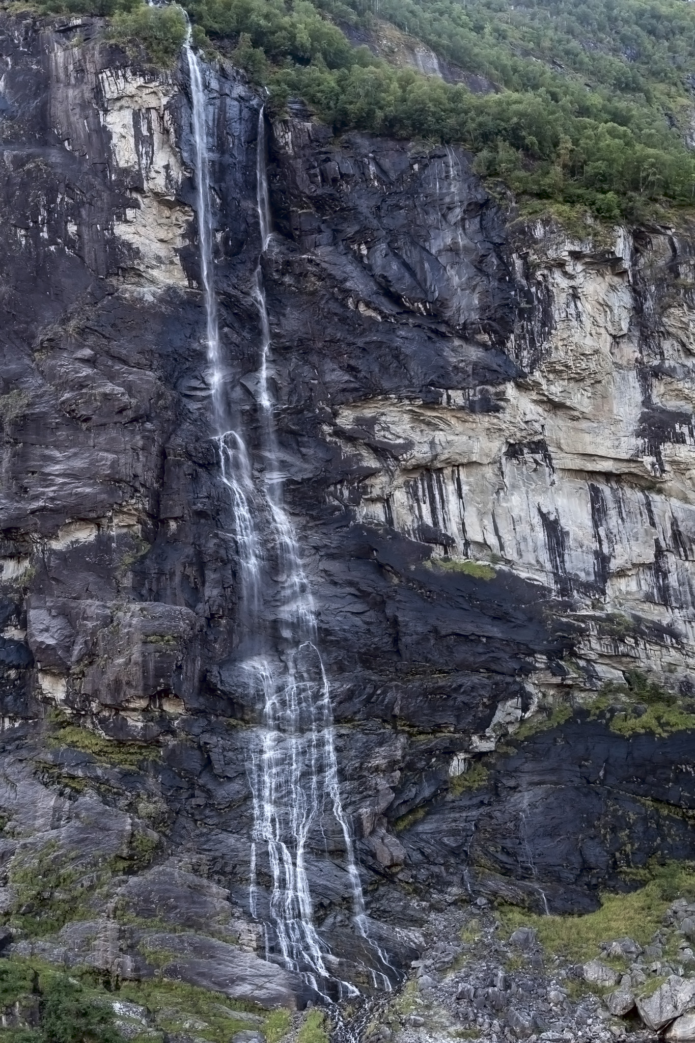 Geiranger Hiking Excursion, Norwegian Fjords | neOnbubble