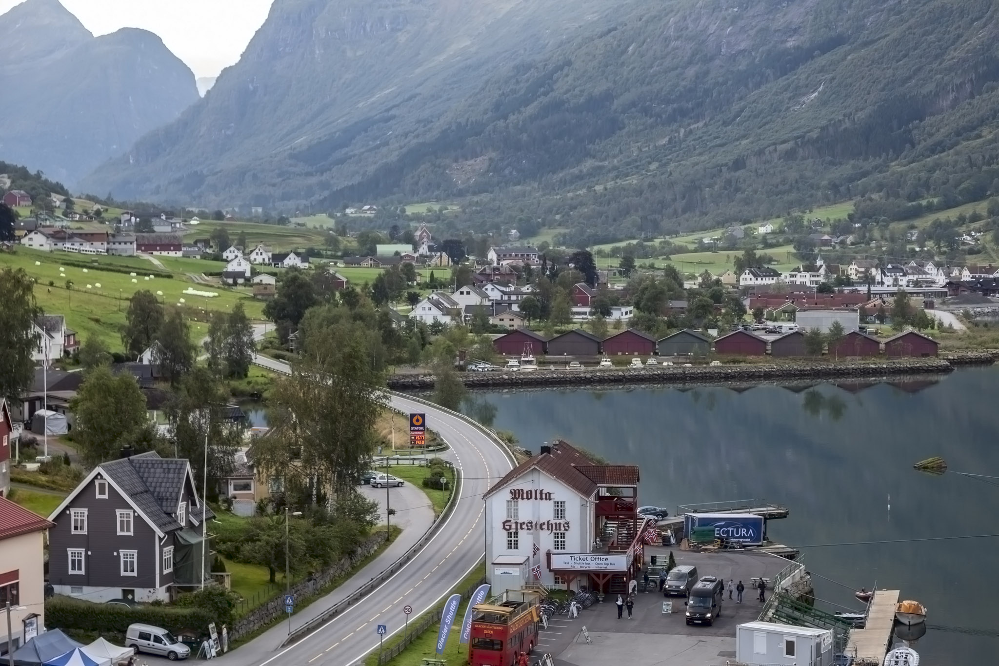 Olden, Norway | neOnbubble