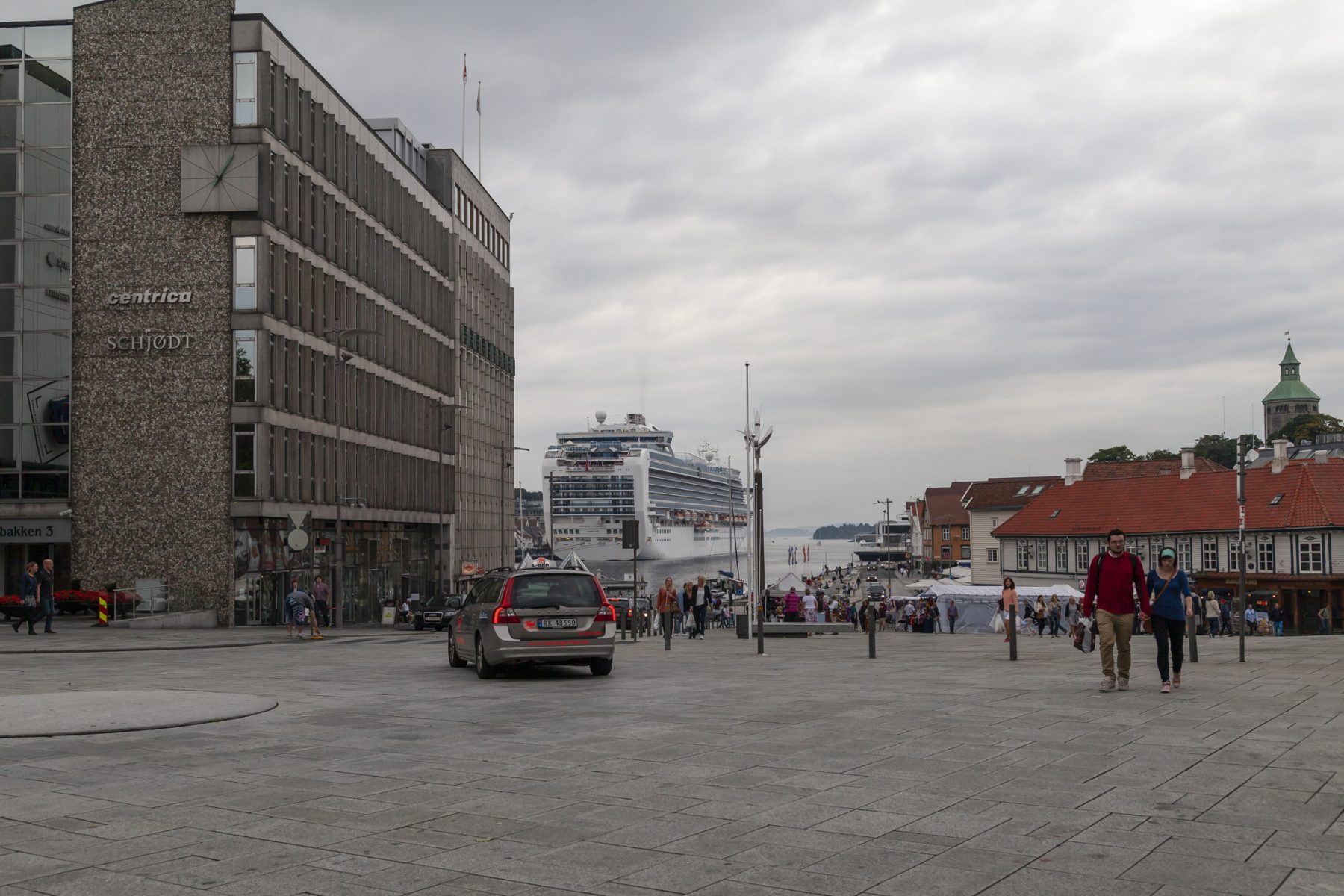 Norway's Oldest Cathedral And The Old Wooden Town Of Gamle Stavanger ...