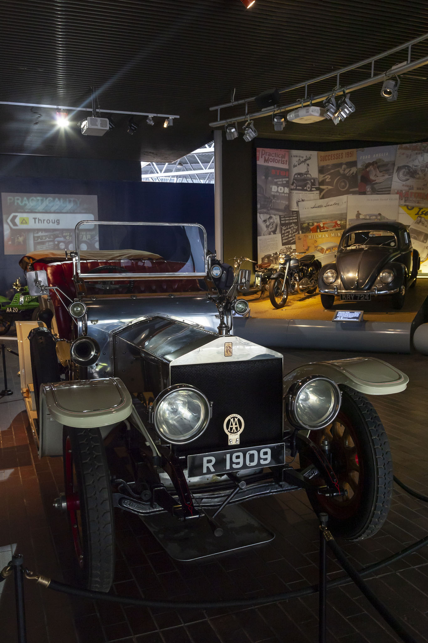 Beaulieu National Motor Museum In September | neOnbubble