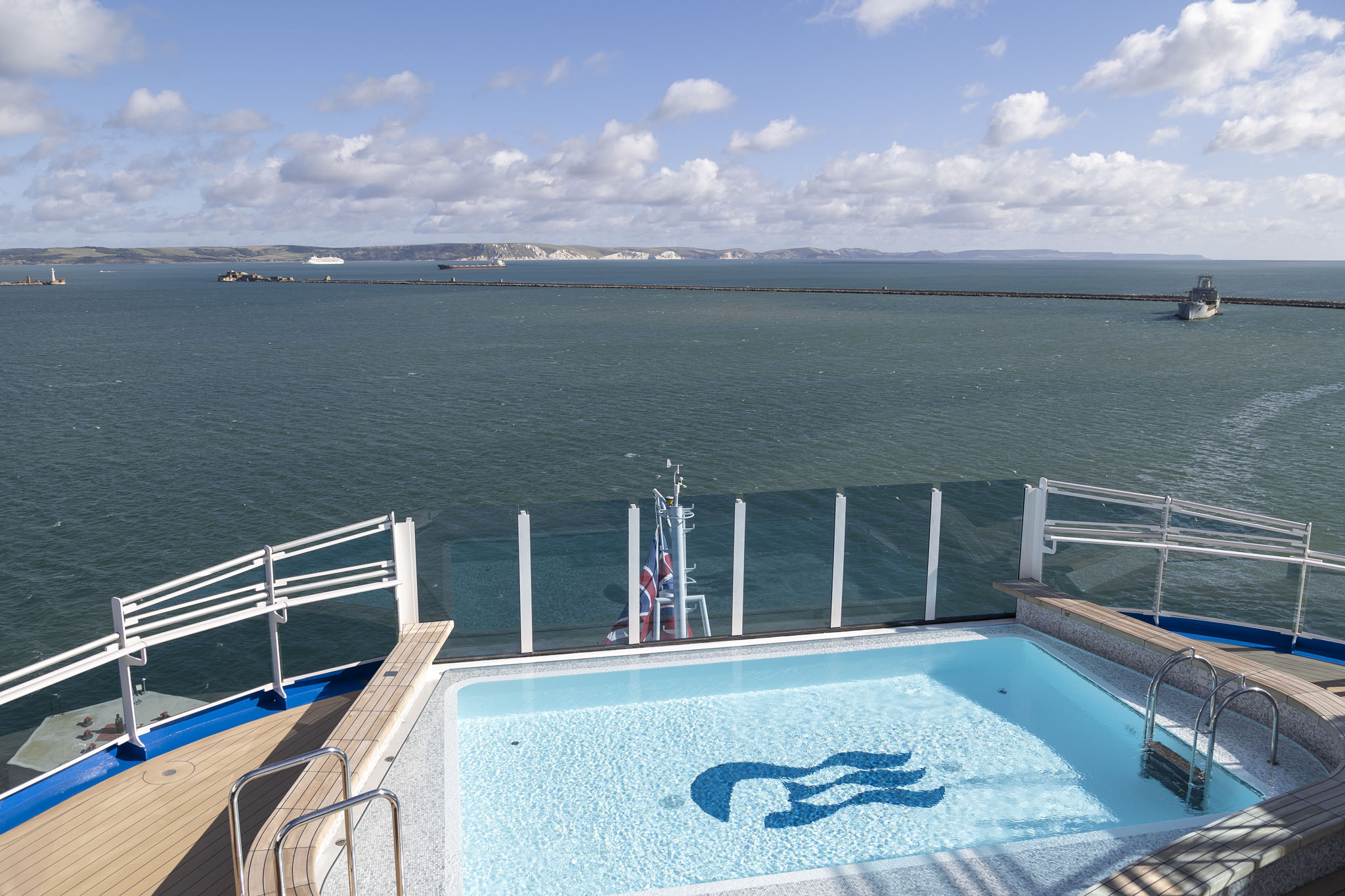 Sky Princess At Portland | neOnbubble