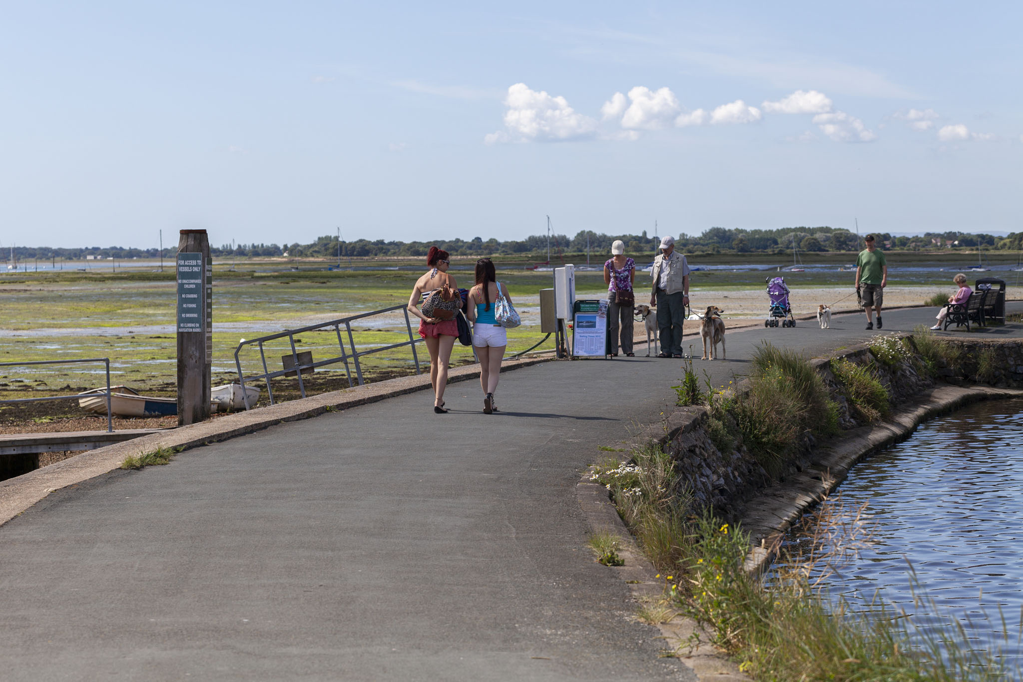Emsworth Mill Pond Photographs | neOnbubble